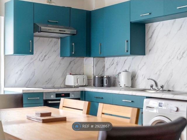 Hopetoun Crescent, Edinburgh EH7, 3 bed flat to rent, £2,300 pcm | PrimeLocation