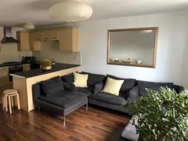 Hopetoun Guest House, 8 Hopetoun Crescent, City of Edinburgh, EH7 4AX, United Kingdom | 2 bed apartment for rent #134899958 | Rentberry