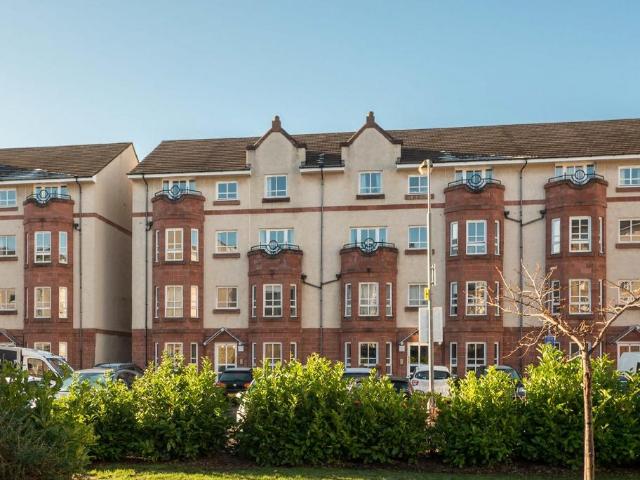 Hopetoun Street, Edinburgh, EH7 3 bed flat to rent £1,750 pcm £404 pw