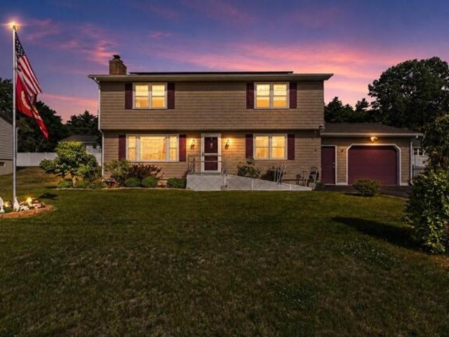 Hopi Dr, Nashua, Home For Sale