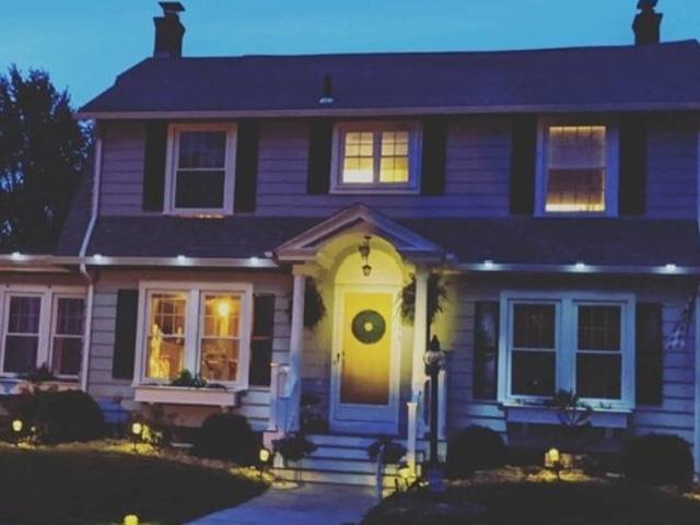 Hopkins Pl, Longmeadow, Home For Sale