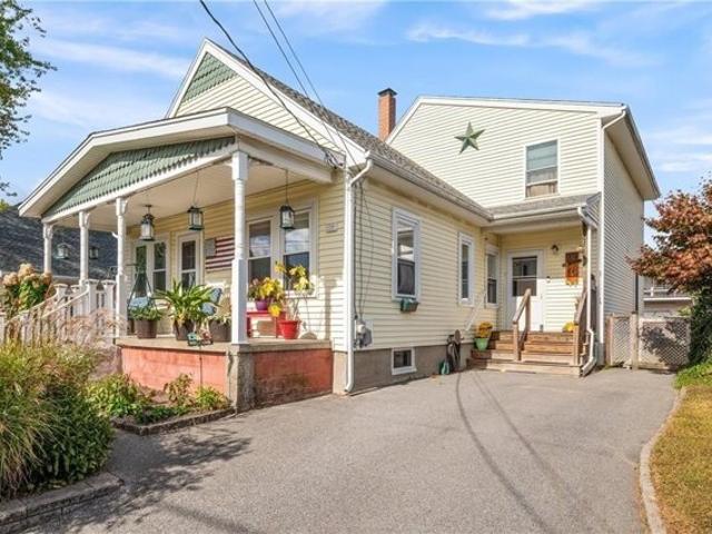 Hopkins St, Lincoln, Home For Sale