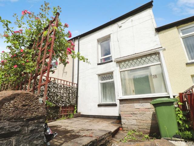 Hopkinstown Road, Hopkinstown, Pontypridd CF37, 3 bed terraced house to rent, £850 pcm | PrimeLocation