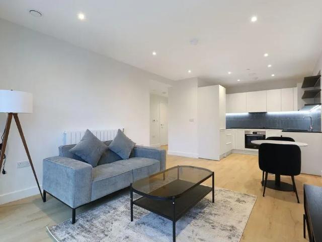 Hopper House, 5 Pilkington Terrace, Thamesmead SE28, 1 bed flat to rent, £1,600 pcm | PrimeLocation