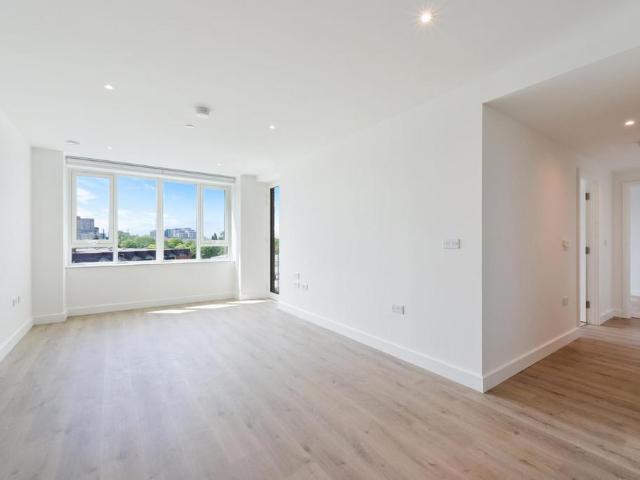 Hopper House, Lombard Square, SE28 2 bed apartment to rent £2,396 pcm £553 pw