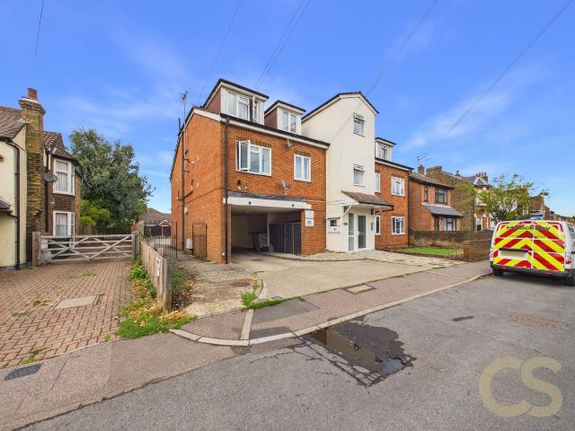 Hoppet Court, 103 Trinity Lane, Waltham Cross, Hertfordshire EN8, 1 bed flat to rent, £1,350 pcm | PrimeLocation