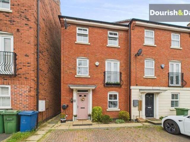 Horton Drive, Stafford, 4 Bedroom Terraced