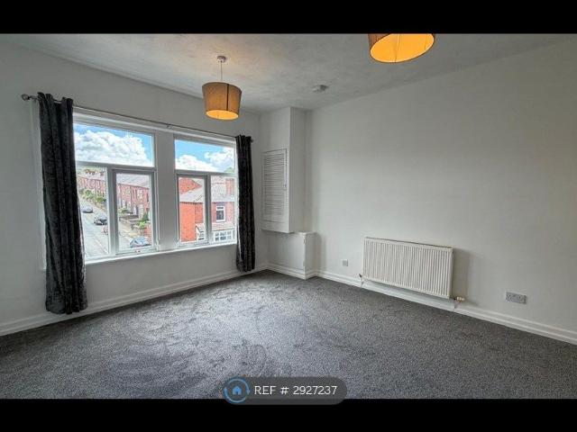 Horwich, Bolton BL6, 1 bed flat to rent, £650 pcm | PrimeLocation