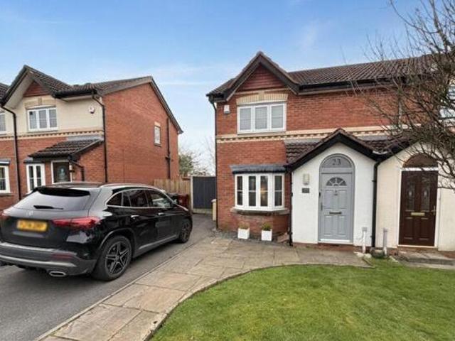 Horwich, Lowerbrook Close, Bolton, 3 Bedroom Semi detached