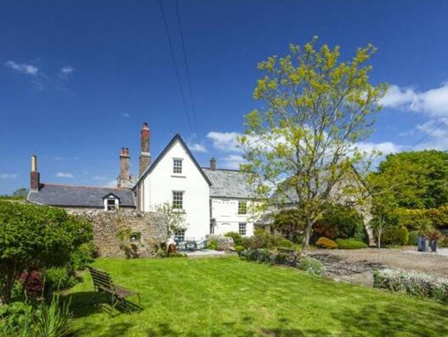 Horwood, Bideford, 8 Bedroom House