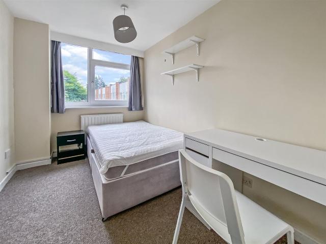 Horwood Close, Headington, Oxford OX3, 6 bed shared accommodation to rent, £4,675 pcm | PrimeLocation