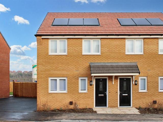 Horwood Drive, Gedling, NG4 4NF 3 bed semi detached house to rent £1,375 pcm £317 pw