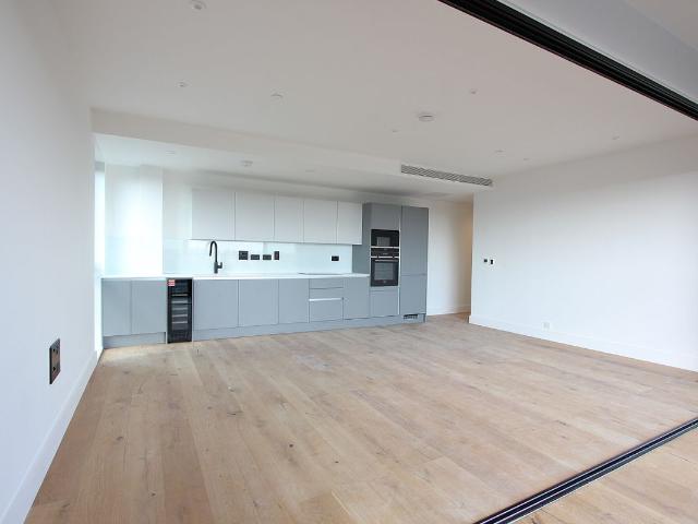 Horatio Apartments, 2 Graphite Square, London SE11, 2 bed flat to rent, £3,900 pcm | PrimeLocation