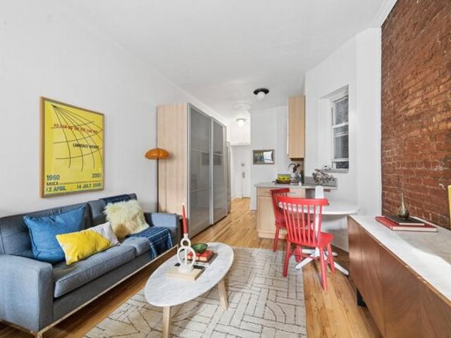 Horatio St Apt S, New York, Property For Sale