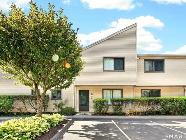 Horizon Dr Apt,norwalk, Home For Sale