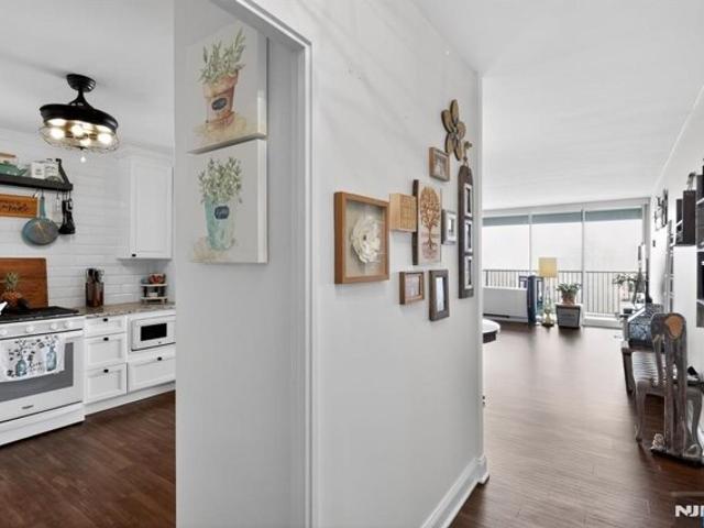 Horizon Rd Apt,fort Lee, Property For Sale