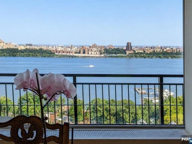 Horizon Rd Apt,fort Lee, Property For Sale