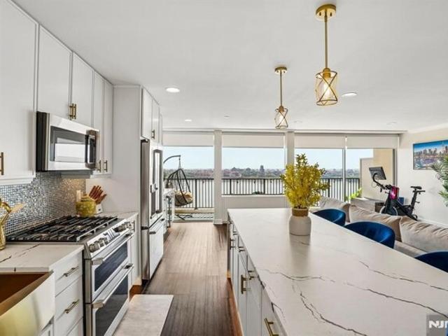 Horizon Rd Apt,fort Lee, Property For Sale