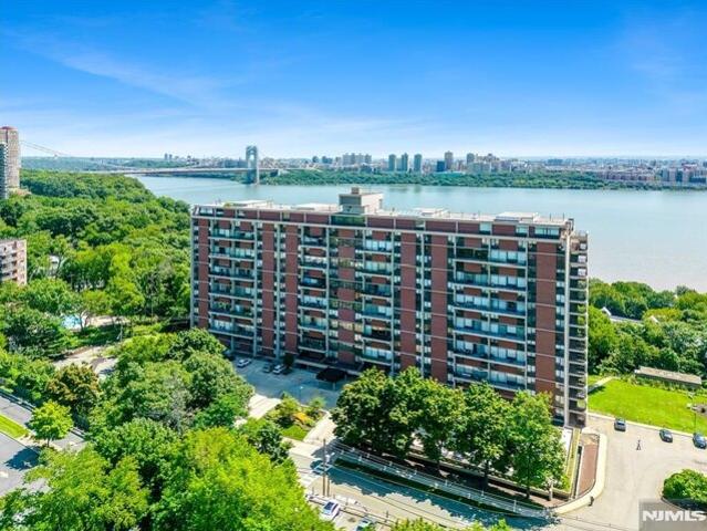 Horizon Rd Apt,fort Lee, Property For Sale
