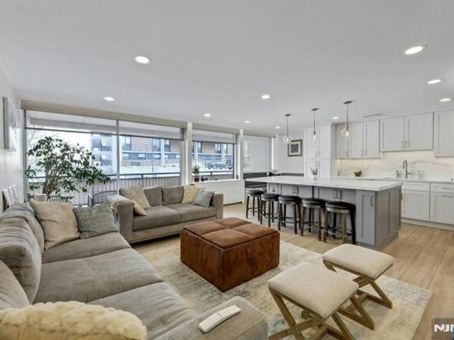 Horizon Rd Apt G, Fort Lee, Property For Sale