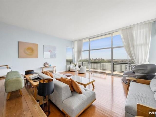 Horizon Rd Ph,fort Lee, Property For Sale