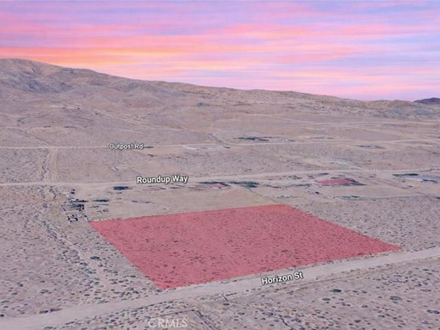 Horizon St, Apple Valley, CA 92308