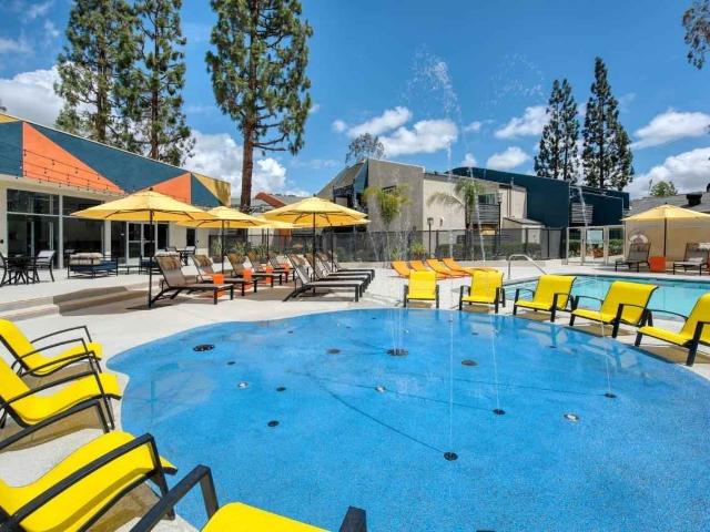 Horizon 2 Bedroom Apartment for Rent at 2414 N Tustin Ave, Santa Ana, CA 92705 Cabrillo Park