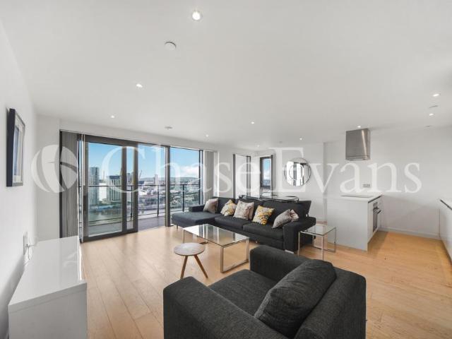 Horizons Tower, 1 Yabsley Street. 3 bed flat to rent £3,748 pcm £865 pw