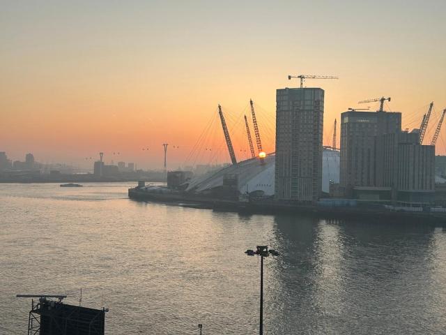 Horizons Tower, Yablsey Street, E14 3 bed apartment to rent £3,467 pcm £800 pw
