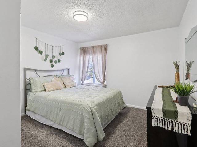 Horizons Apartments 2 Bedroom Apartment for Rent at 4955 Red Horizon Blvd, Indianapolis, IN 46221 Mars Hill