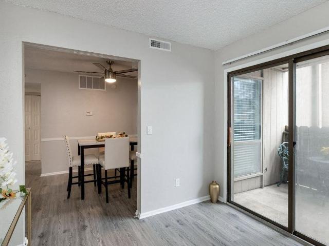 Horizons East 1 Bedroom Apartment for Rent at 505 N Rock Rd, Wichita, KS 67206