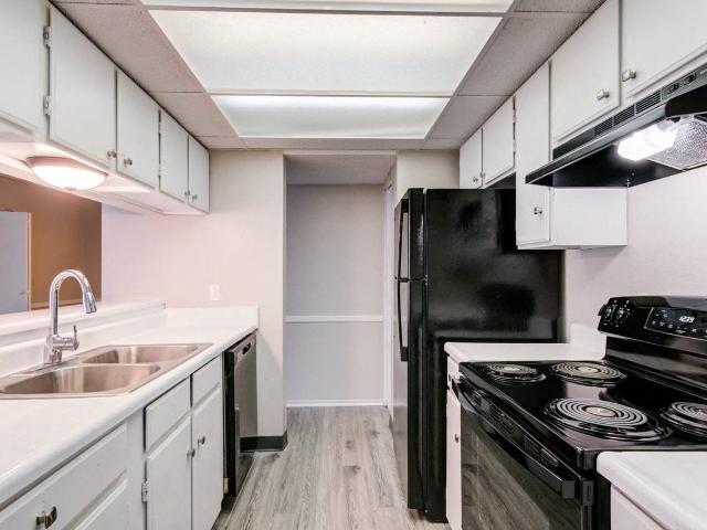 Horizons East 2 Bedroom Apartment for Rent at 505 N Rock Rd, Wichita, KS 67206