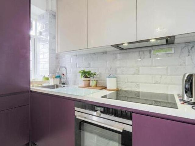 Horn Lane, London, 1 Bedroom Apartment