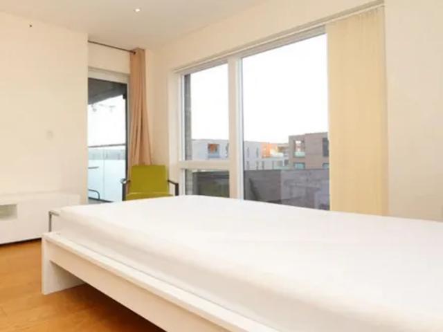 Horn Link Way, London, SE10 0DL, United Kingdom | Room for rent #154576281 | Rentberry