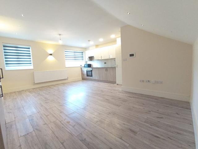 Hornchurch Road, Hornchurch RM11, 2 bed maisonette to rent, £2,000 pcm | PrimeLocation