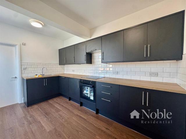Hornchurch Road, Hornchurch RM11, 3 bed flat to rent, £1,700 pcm | PrimeLocation