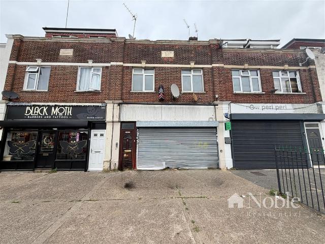 Hornchurch Road, Hornchurch RM11, 4 bed maisonette to rent, £1,600 pcm | PrimeLocation