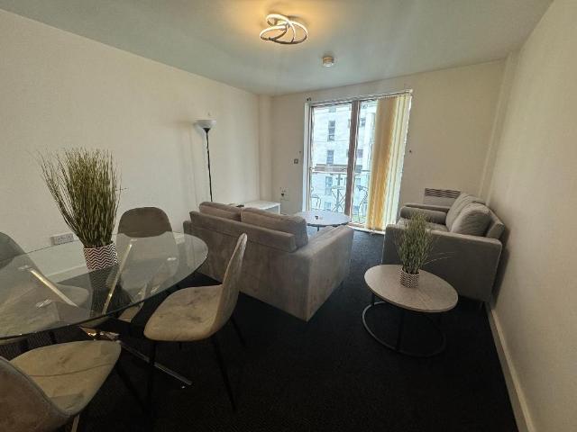 Hornbeam Way, Manchester M4, 2 bed flat to rent, £1,250 pcm | PrimeLocation