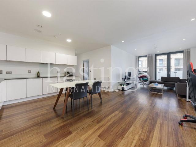 Hornbeam House, 22 Quebec Way, London SE16, 3 bed flat to rent, £3,575 pcm | PrimeLocation