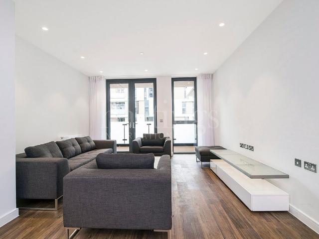 Hornbeam House, 22 Quebec Way, London SE16, 3 bed flat to rent, £3,358 pcm | PrimeLocation