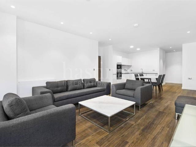 Hornbeam House, 22 Quebec Way, London SE16, 3 bed flat to rent, £3,684 pcm | PrimeLocation