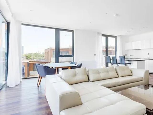 Hornbeam House, Quebec Way, London, SE16 7LF, United Kingdom | 3 bed house for rent #167599925 | Rentberry
