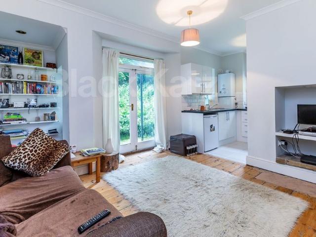 Hornsey Lane, Highgate N6, 1 bed flat to rent, £1,842 pcm | PrimeLocation