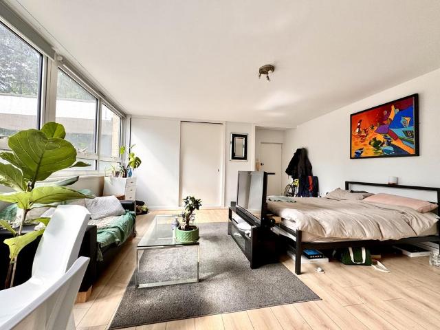 Hornsey Lane London N6 Studio to rent £1,650 pcm £381 pw