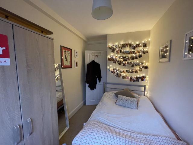 Hornsey Lane, London N6, 2 bed flat to rent, £2,100 pcm | PrimeLocation