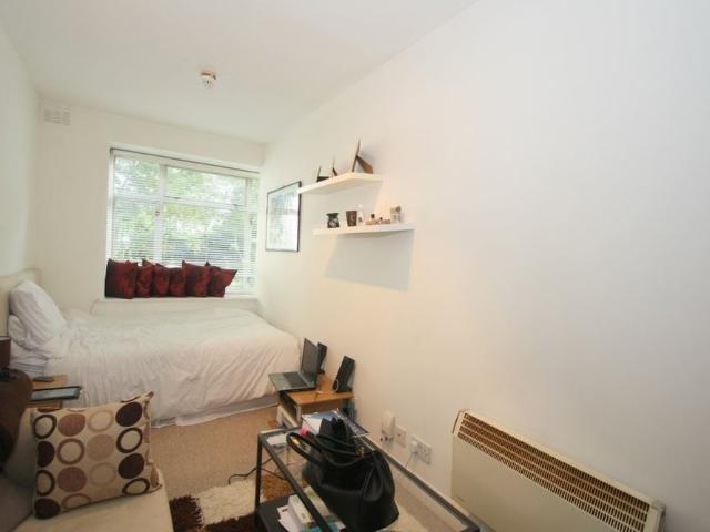 Hornsey Lane, N6 5LX, Highgate