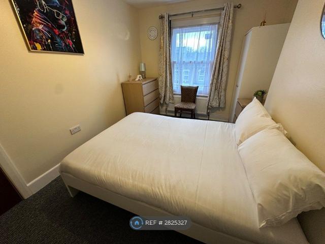Hornsey Park Road, London N8, 2 bed flat to rent, £1,900 pcm | PrimeLocation