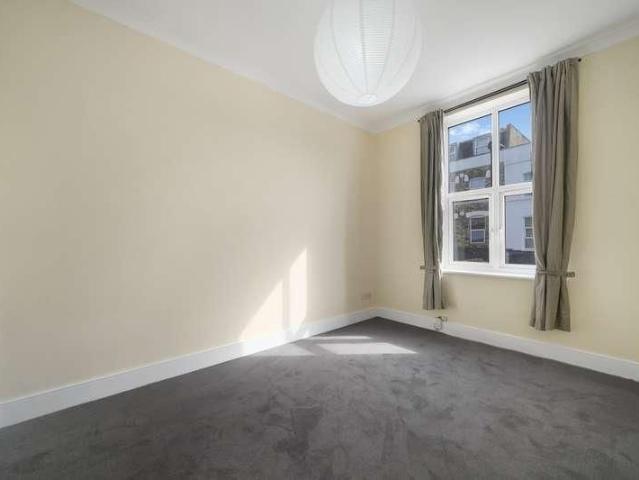 Hornsey Road, Archway, N19