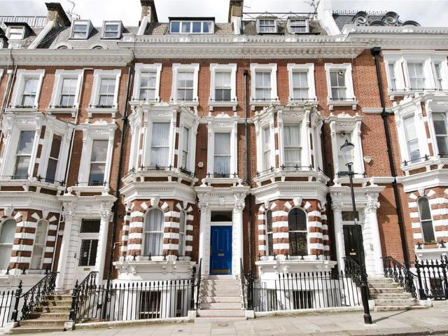 Hornton Street, London W8 1 bed flat to rent £2,300 pcm £531 pw