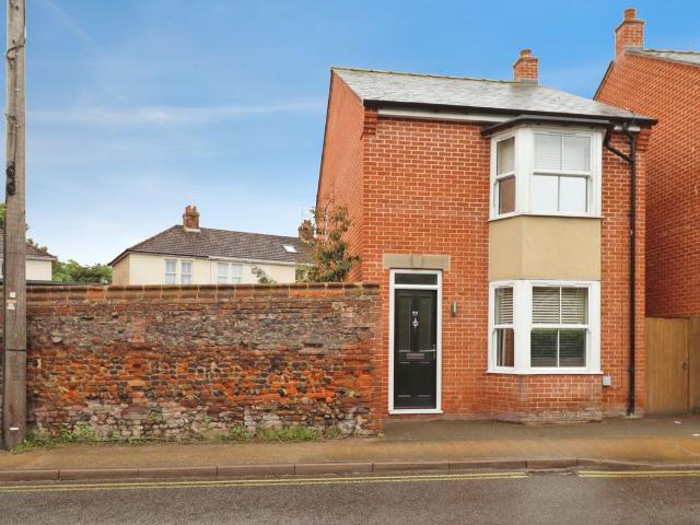 Horringer Road, Bury St Edmunds, Suffolk, Suffolk IP33, 2 bed detached house to rent, £1,350 pcm | PrimeLocation